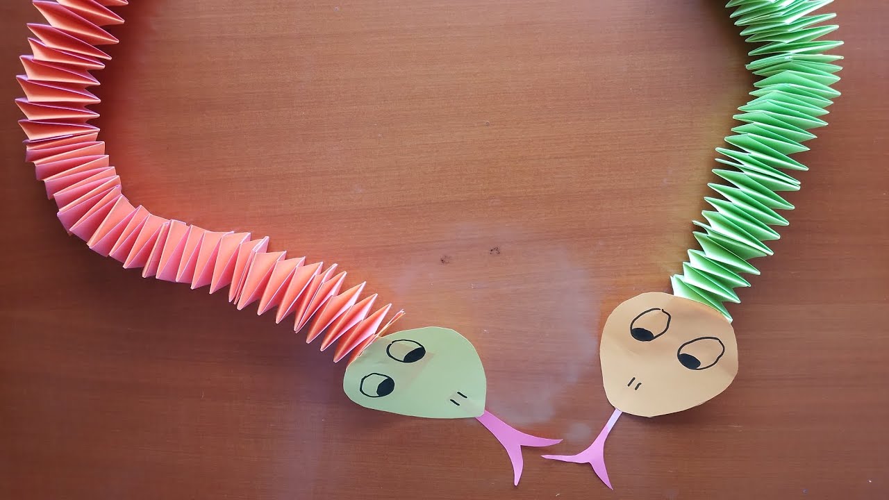 Paper Snake Origami Tutorial | Cute Moving Toys - YouTube