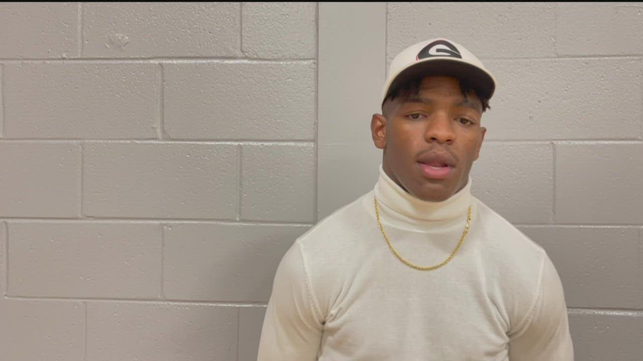 #Team11 Recruiting Spotlight | Georgia commit Demarcus Riddick - YouTube