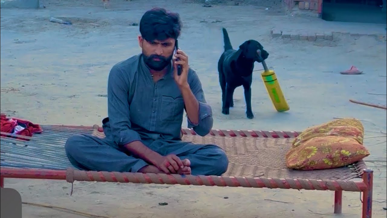 Apny malak ko kesi b takleif ma na dhakny Wala dog doniya ka sub say ...