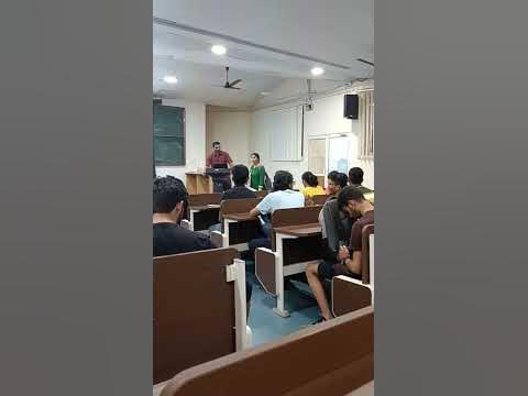 CS Classroom of IIT Madras|| #shorts #iitmadras #collegelife #tumtum #iitbombay #cs - YouTube