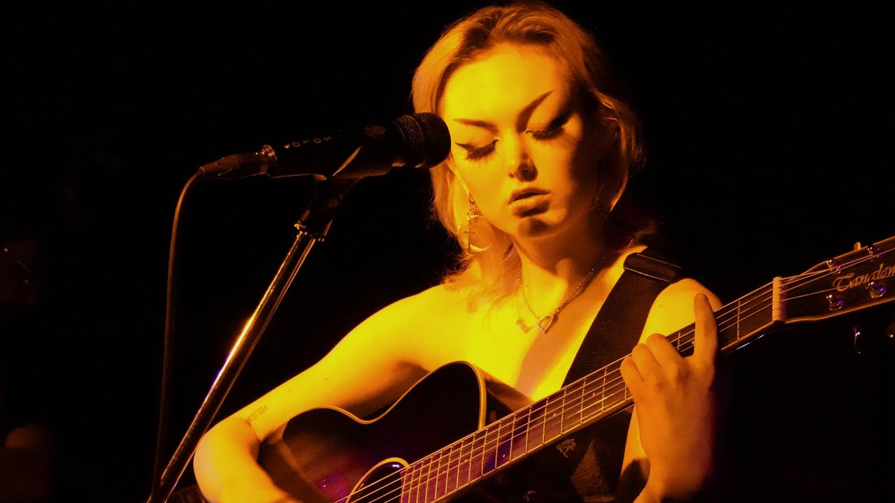 Quinn Bailey - Meadow in the Rain (Semi-acoustic Live @ The Lighthouse ...