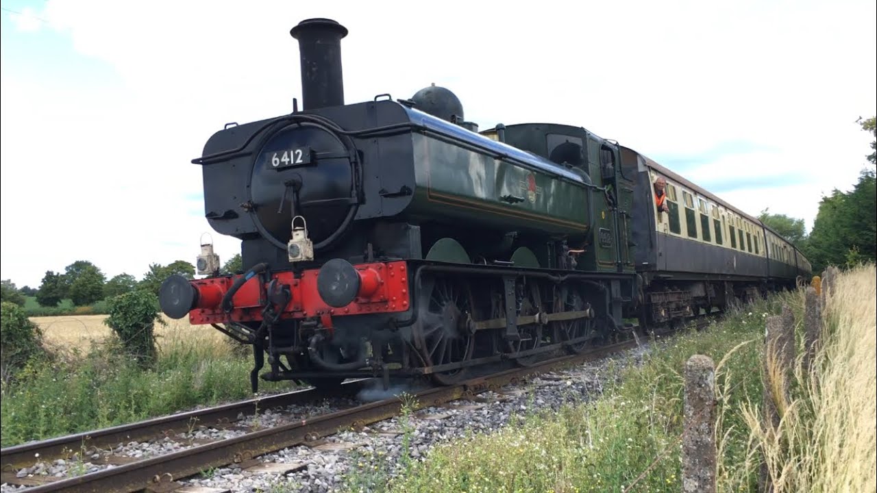 GWR pannier 6412 at the Chinnor and Princes Risborough Railway - YouTube