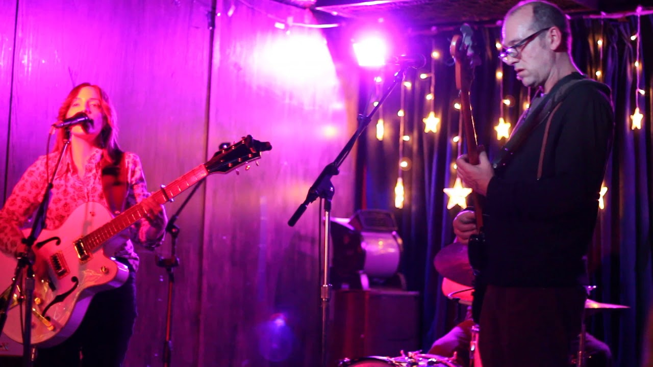 Tiny Ocean @ Cafe Nine - YouTube
