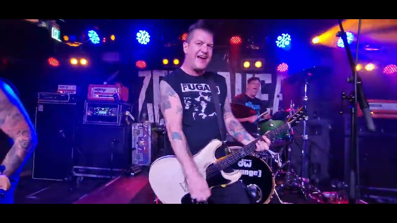 Teenage Bottlerocket - Bigger Than Kiss (Manchester, Academy 2, 2024) Live - YouTube