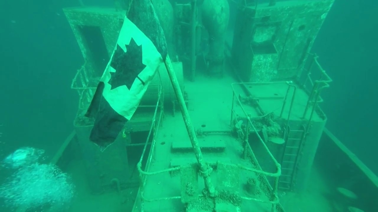 Niagara ll Shipwreck Tobermory - YouTube