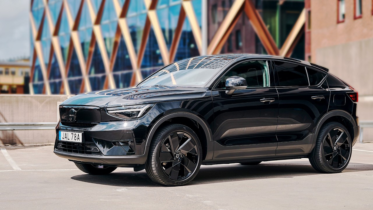 2025 Volvo EC40 Black Edition - Ready to Rival the BMW iX1 - YouTube