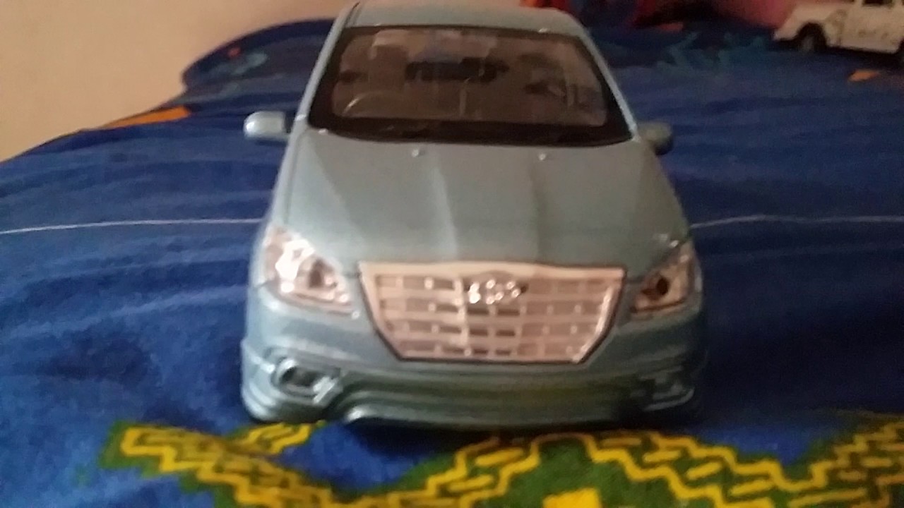 Welly FX Models Toyota Kijang Innova Blue - YouTube