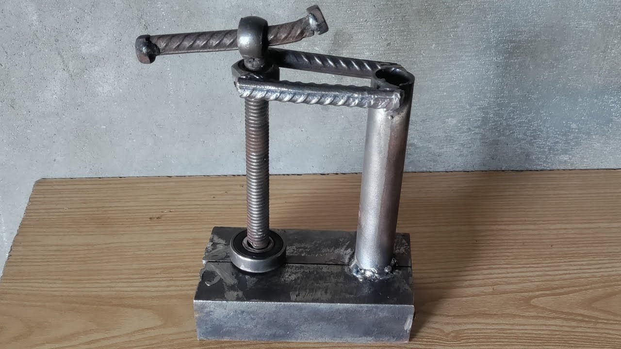 Make A Brilliant DIY Metal Vise Tool - Easy Homemade Invention - YouTube