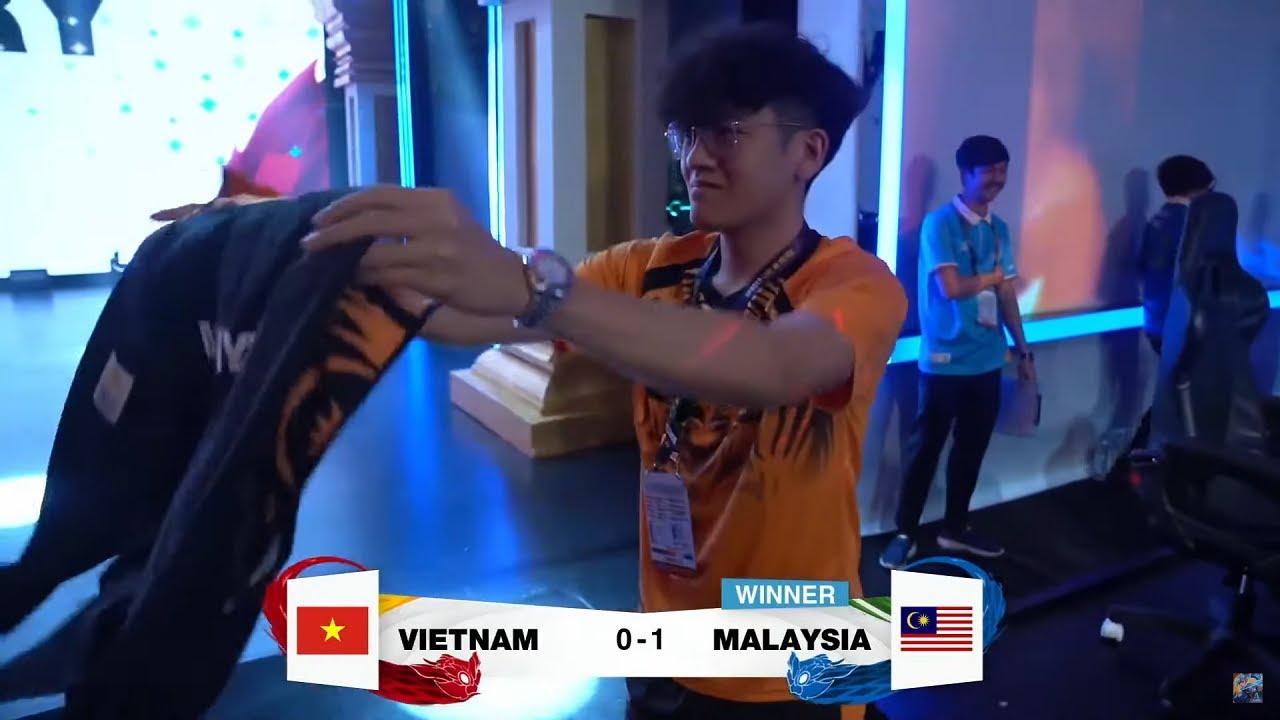 RIPPO TAUNTING BANTENG VIETNAM | MALAYSIA VS VIETNAM GAME 1 SEA GAMES ...