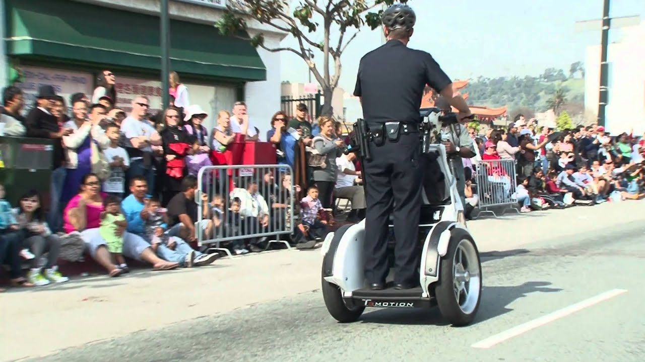 Los Angeles Police on Chariots - YouTube