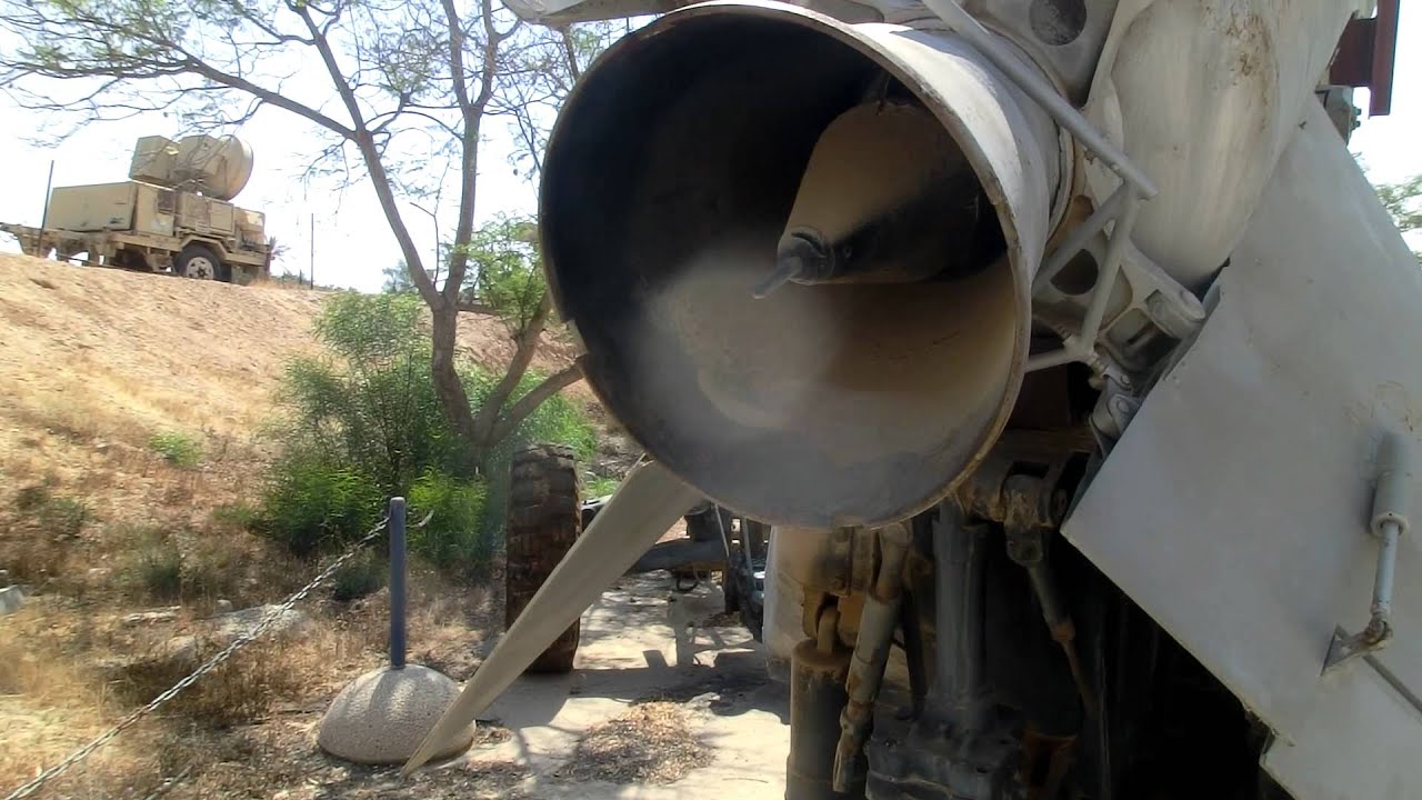 Close look at a USSR FLAT FACE P-15 Radar and SA-2 Missile - YouTube