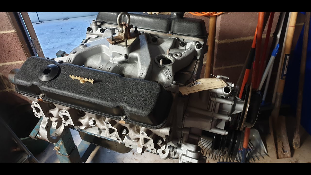 Leyland P76 Alloy V8 Test stand fabrication - YouTube