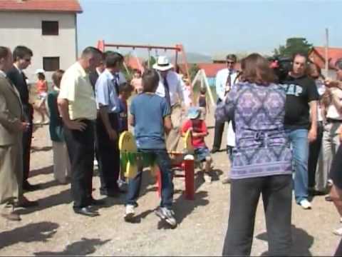 Del obišao srpska sela Pastreš i Pasjane - YouTube