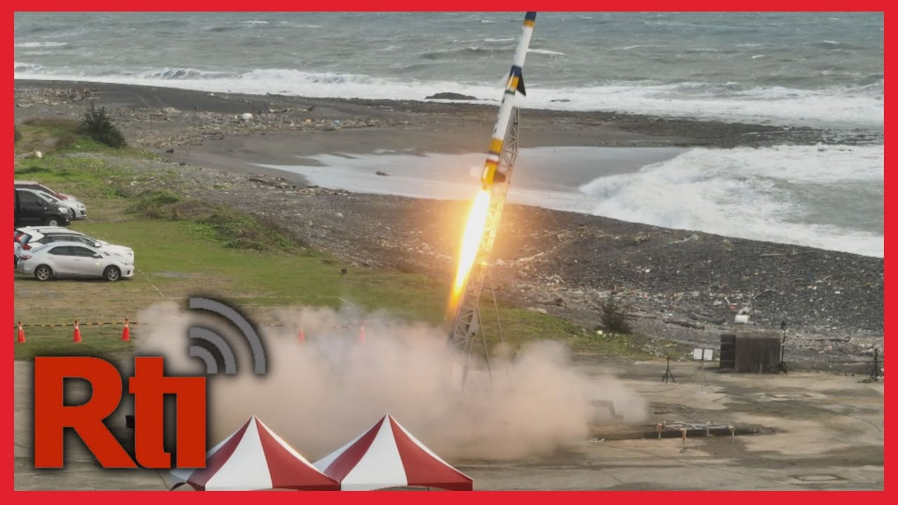 Taiwan tests local rocket | Taiwan News | RTI - YouTube