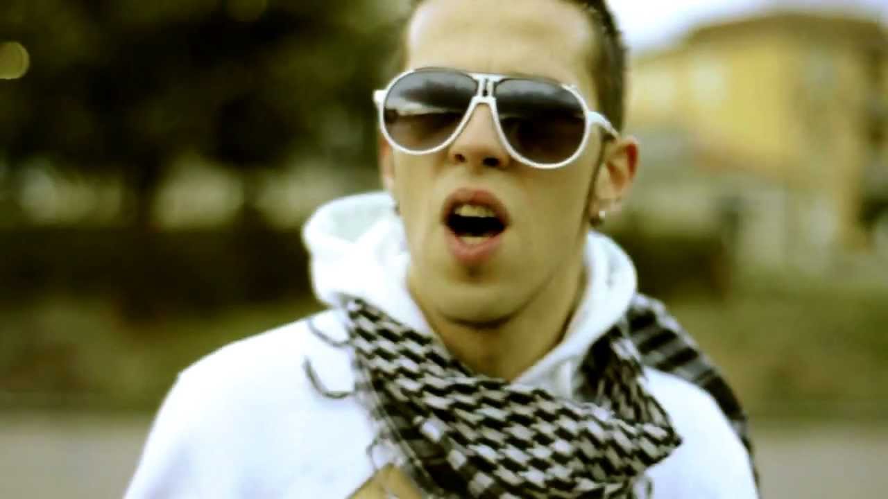 ENNE (nick il clown)- Ciao (OFFICIAL VIDEOCLIP HD) - YouTube