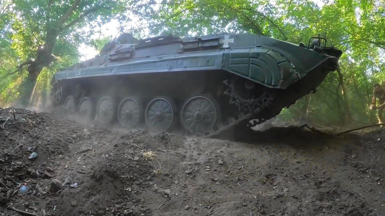 Inside BMP-1 and BMP-2 in action - YouTube