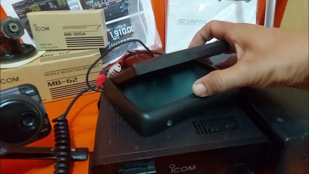 ICOM IC-7000 Complete - YouTube