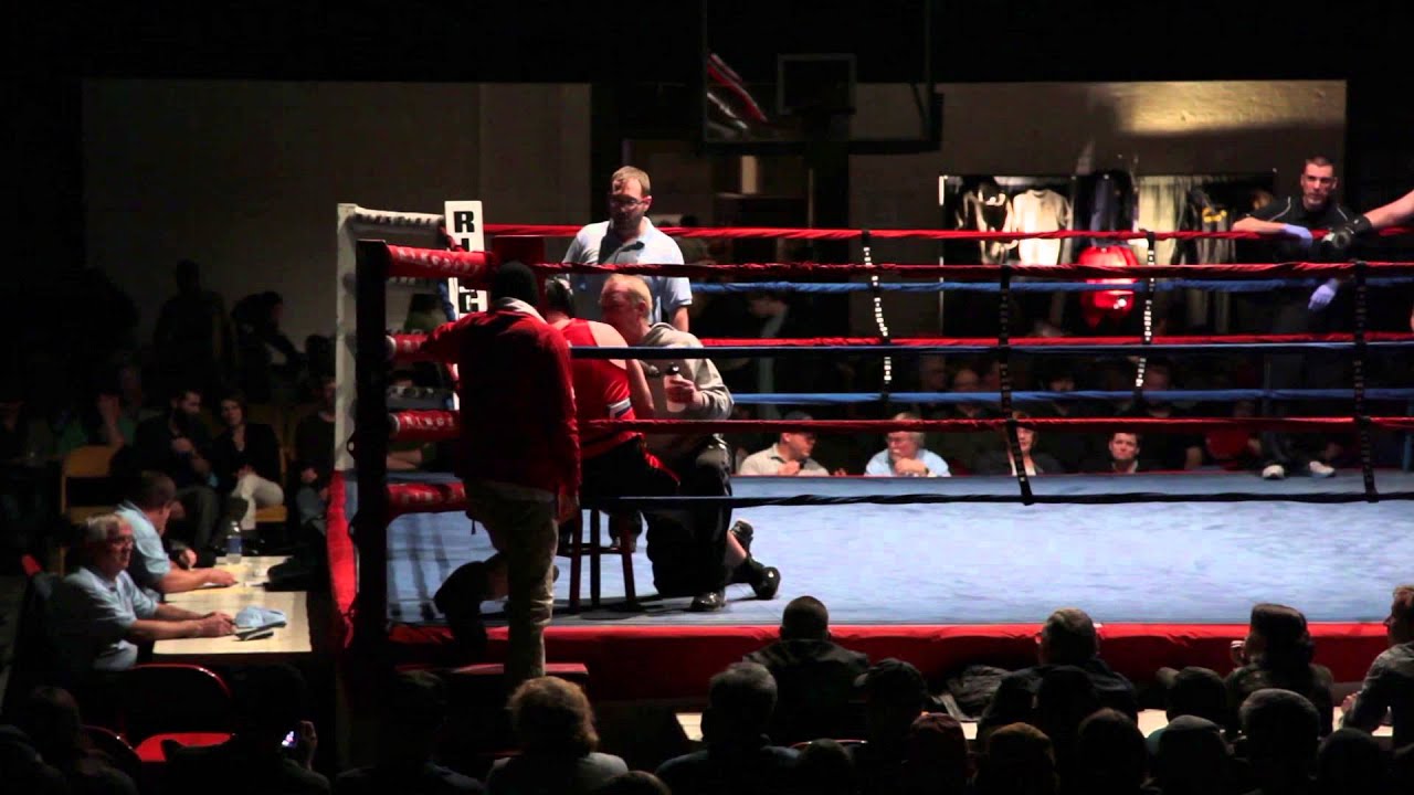 Excavating contractor Jeremy Hiltz boxes in Vermont Golden Gloves - YouTube
