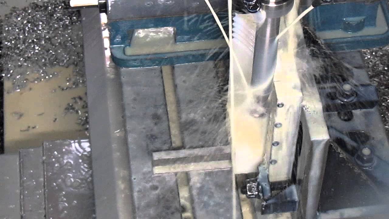 Milltronics RW15 machining plastic - YouTube