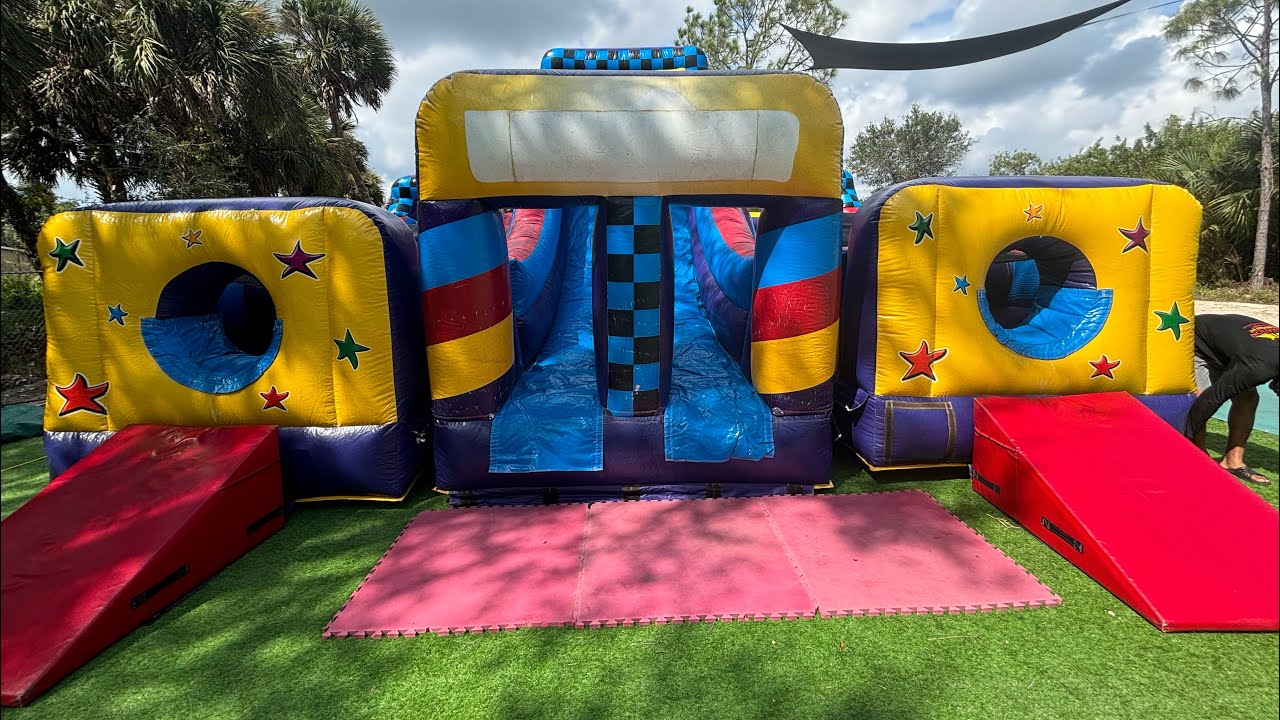 GAUNTLET OBSTACLE COURSE - YouTube