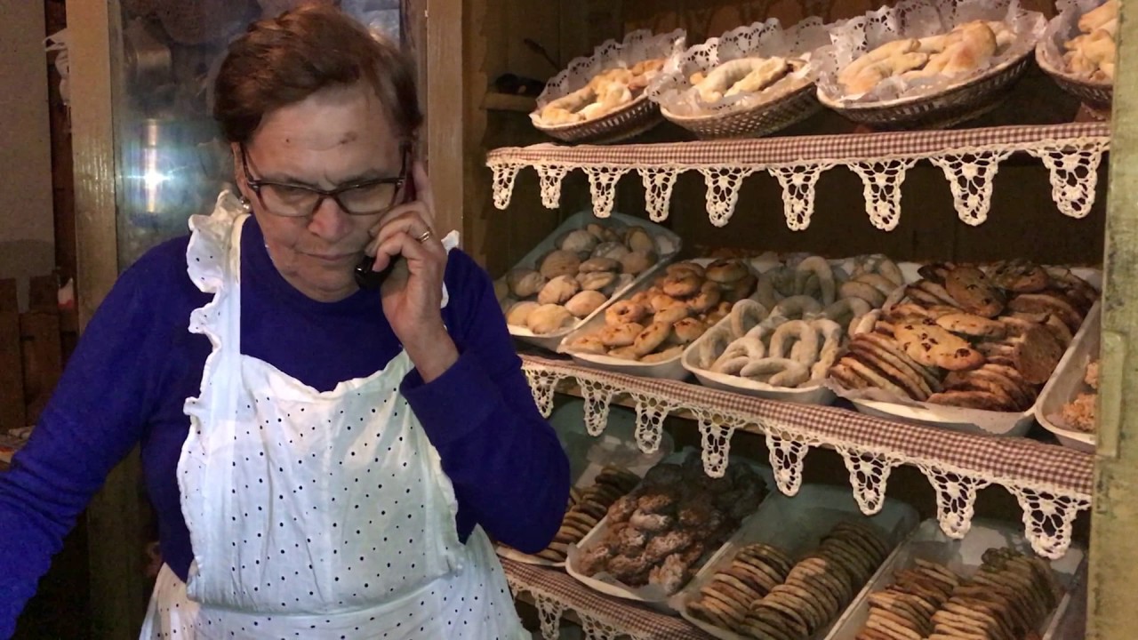 Señora Herminia Repostera de Ribadavia. Los dulces judíos. - YouTube