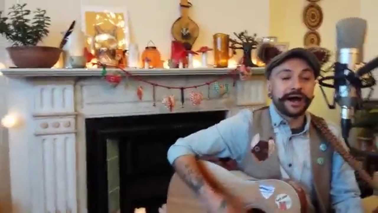 Clip of Gee Up! Gee Up! A horse song by Poco Drom - YouTube