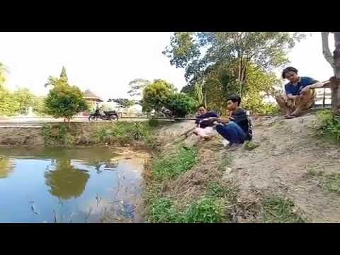 Lagi mancing ada penampakan ehhh taunya si bogeng shitpost meme video dulu