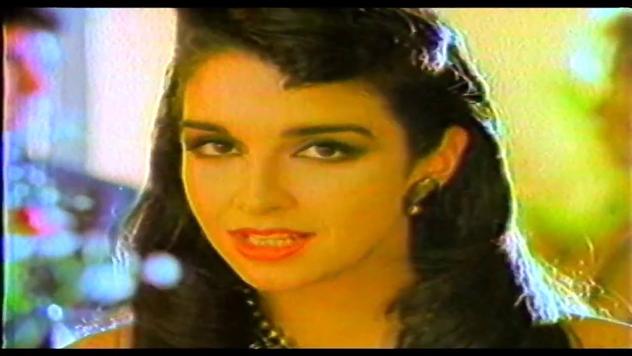 QUE BELLO - KIARA (VÍDEO OFICIAL) (HD) - YouTube Music