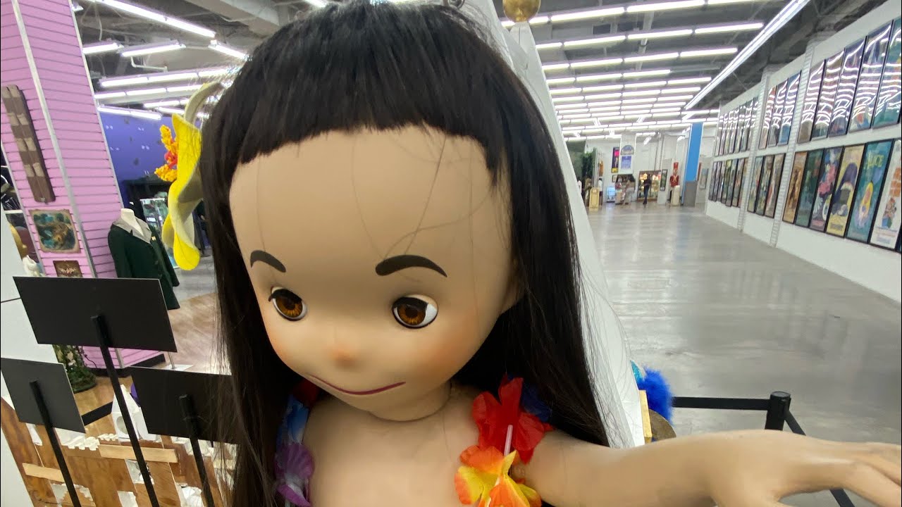 “it’s a small world” Audio Animatronics and Artifacts - YouTube