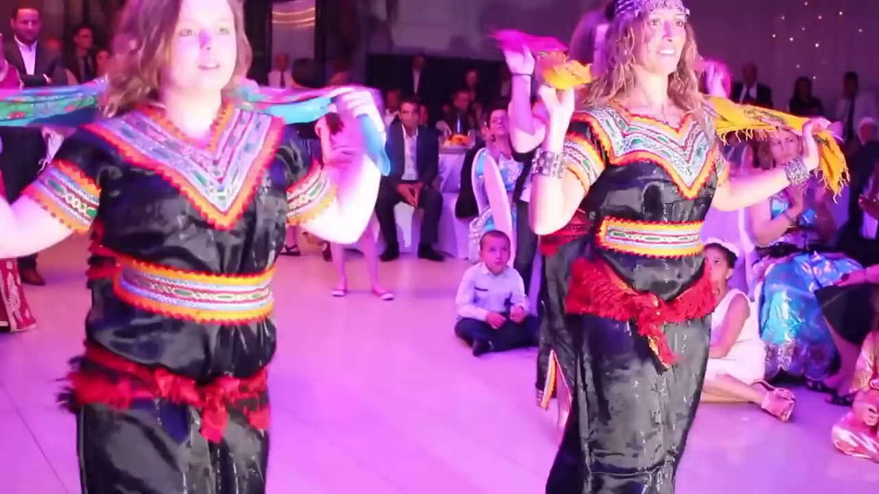 DANSE KABYLE 2018 chtah chtah tradition kabyle 2018 TROUPE TILLELI best ...