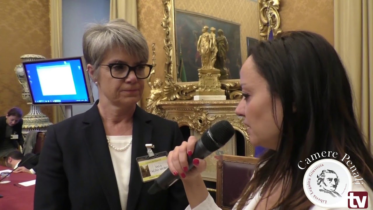 Donne promotrici di diritti: intervista a Giulia Boccassi - YouTube
