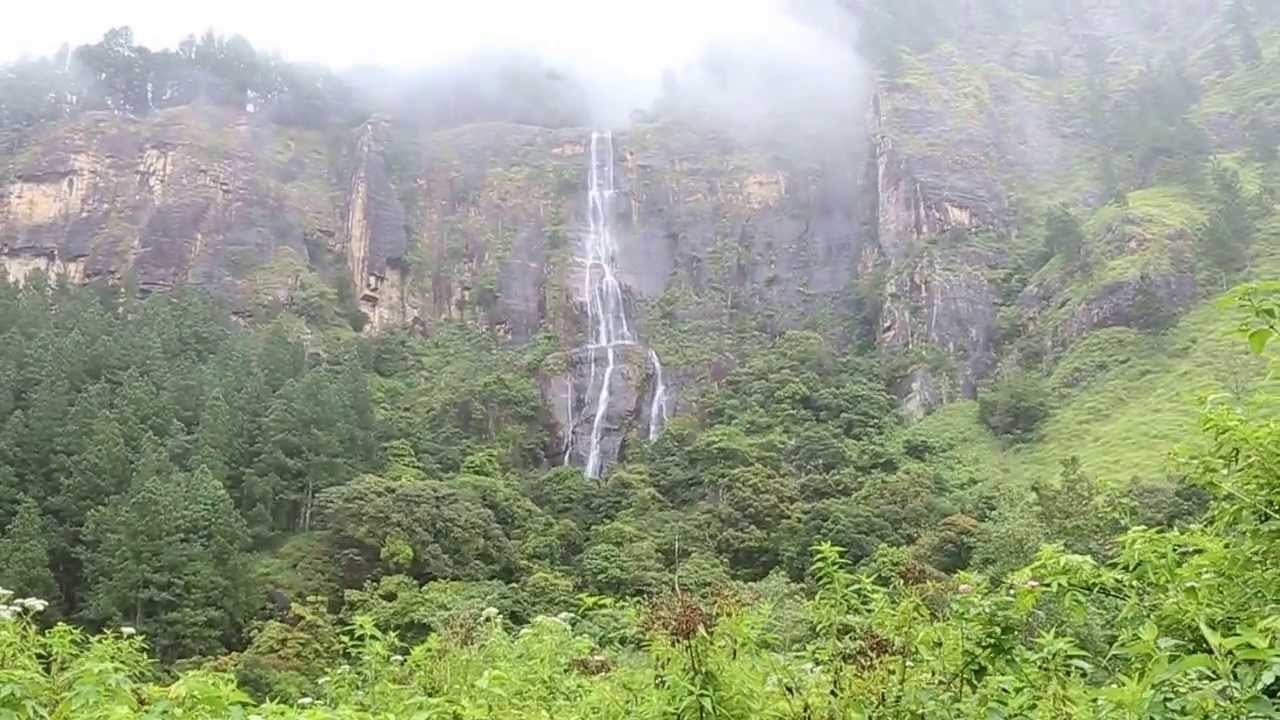 Bambarakanda Falls - Sri Lanka - YouTube