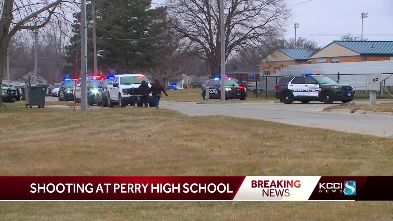 Report: Shooting suspect at Perry High School is dead - YouTube