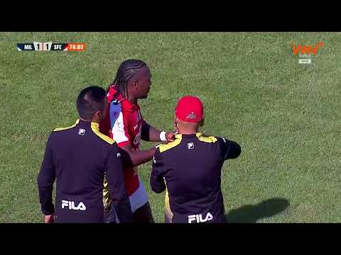 Golazo de cabeza de Hugo Rodallega para marcar el empate de Santa Fe ante Millonarios