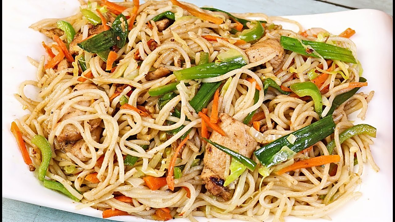 Chinese Chicken Chow Mein Recipe Restaurant Style - Easy Chicken ...