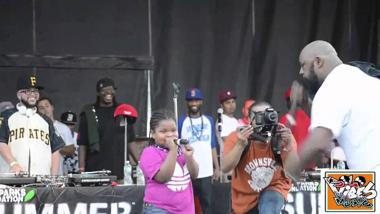 Sean Price in A little girl live 2015 HD - YouTube