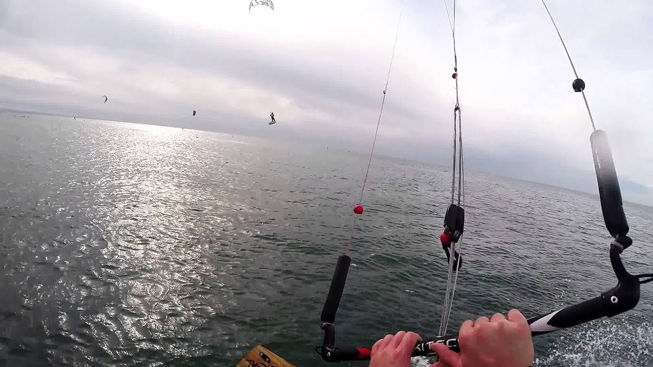 Winter kite session in Grado Pineta - YouTube