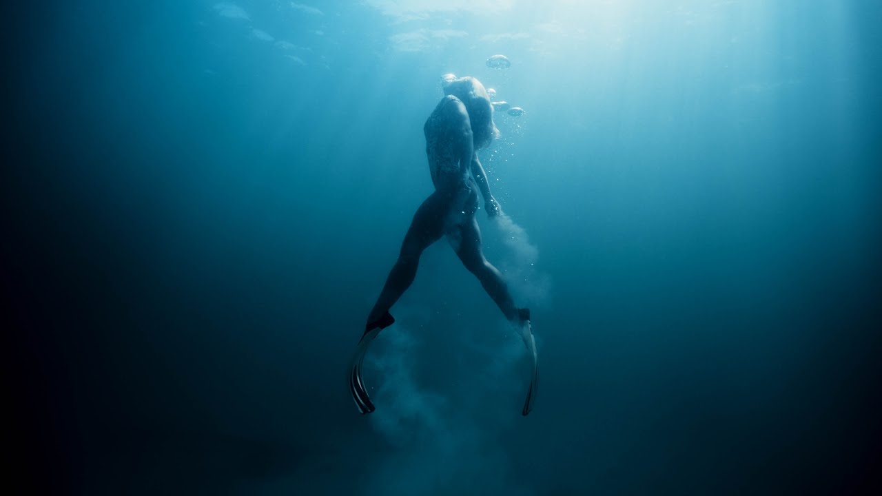 Wonderland FreeDiving | Canon R5 Underwater Cinematic Video | Yukix ...
