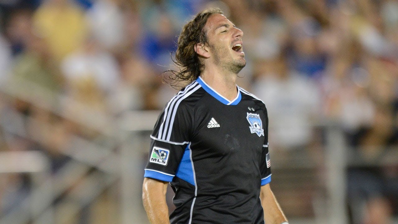 GOAL: Alan Gordon cleans up his own shot for a goal | Chicago Fire vs ...