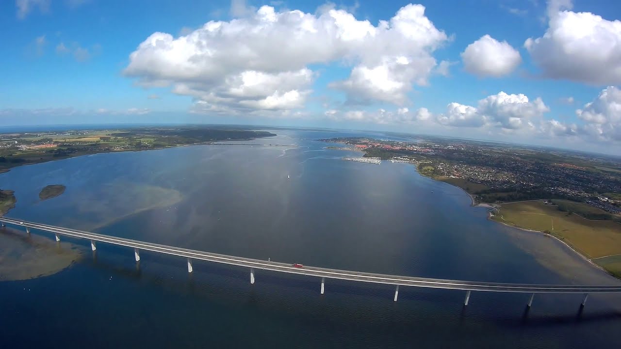 C1 chaser, onboard 60km mission, 4 x speed - YouTube