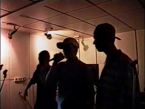 Zvuk Ulice 1998 - DK Luky - YouTube