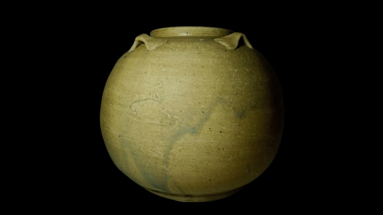 A TANG DYNASTY POTTERY JAR - YouTube