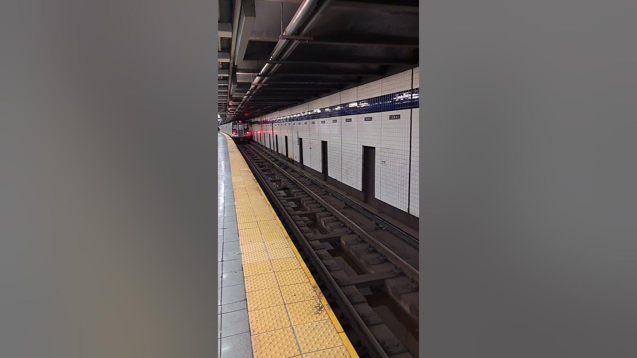 World Trade Center Bound R160A E train leaving Canal Street - YouTube