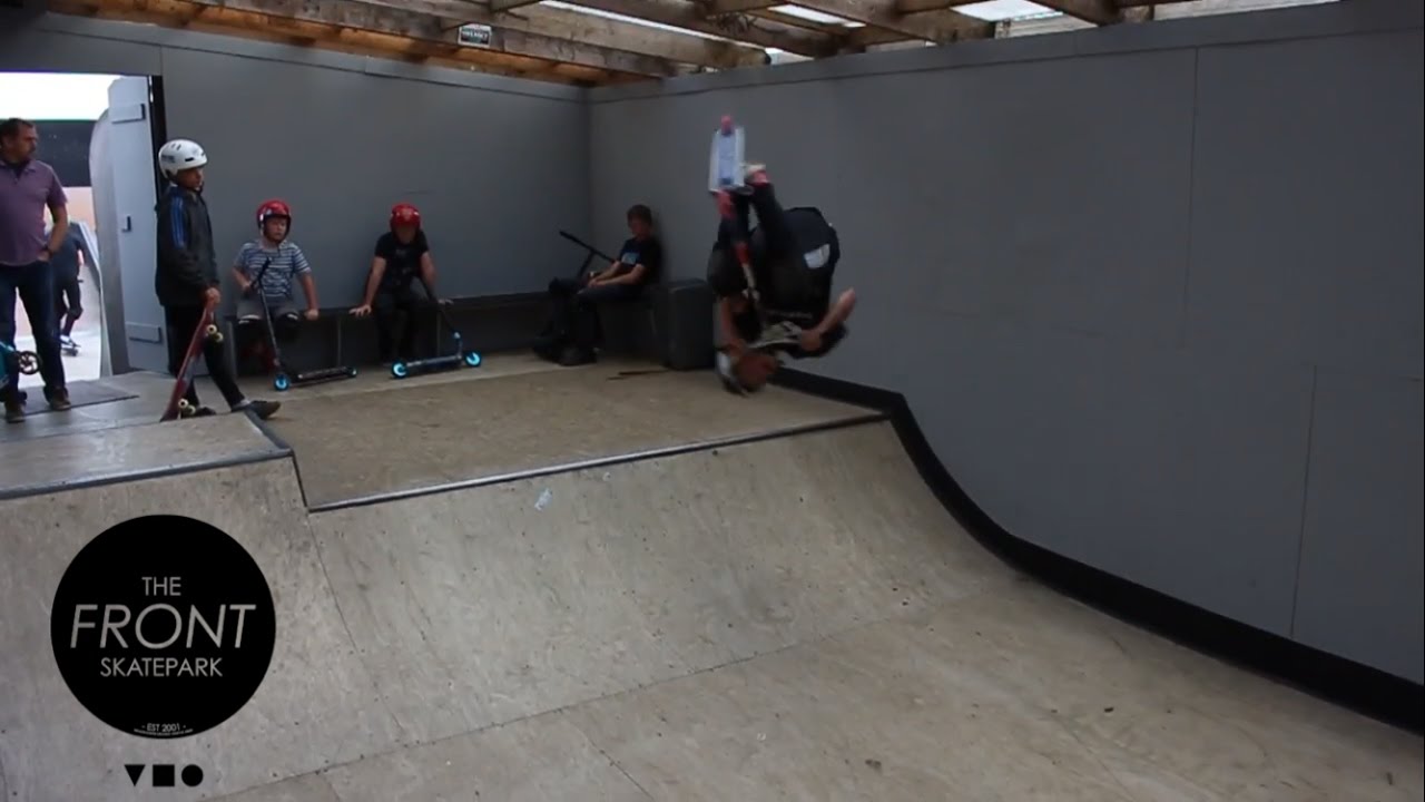 A DAY AT THE FRONT SKATEPARK!! - YouTube