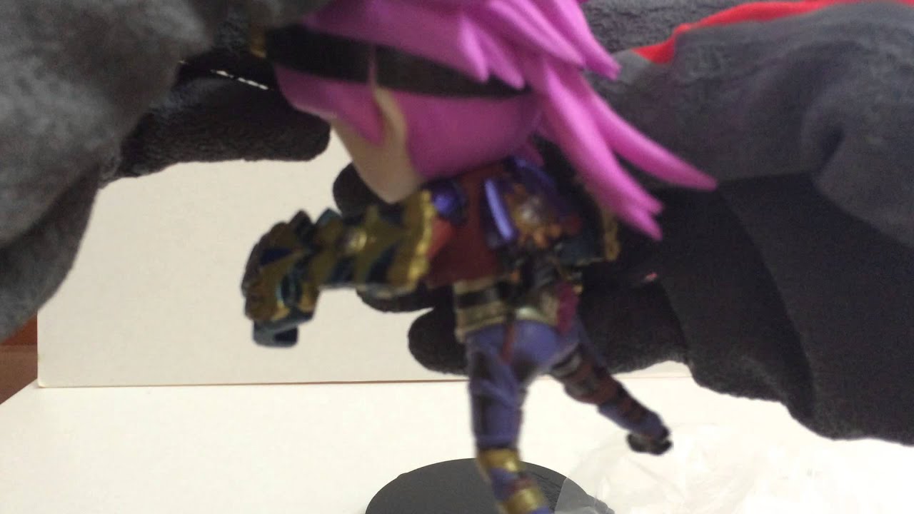 League of Legends LOL Vi Figure Unboxing - YouTube