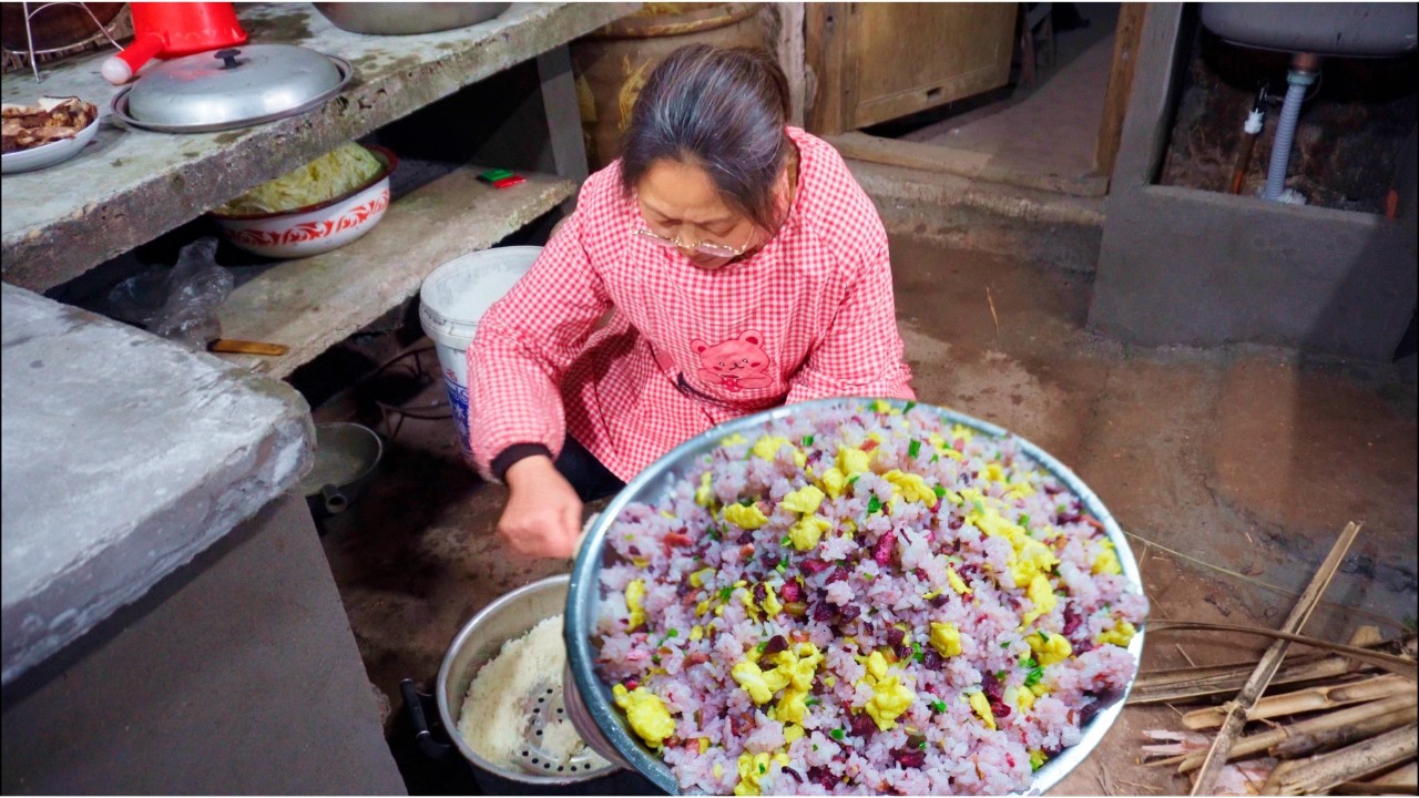 Traditional Country-style Stir-fry Rice | Primitive Rural Life - YouTube
