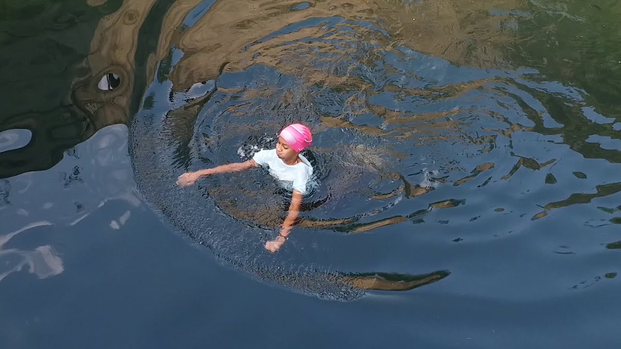 Swimming at well | Swim - YouTube