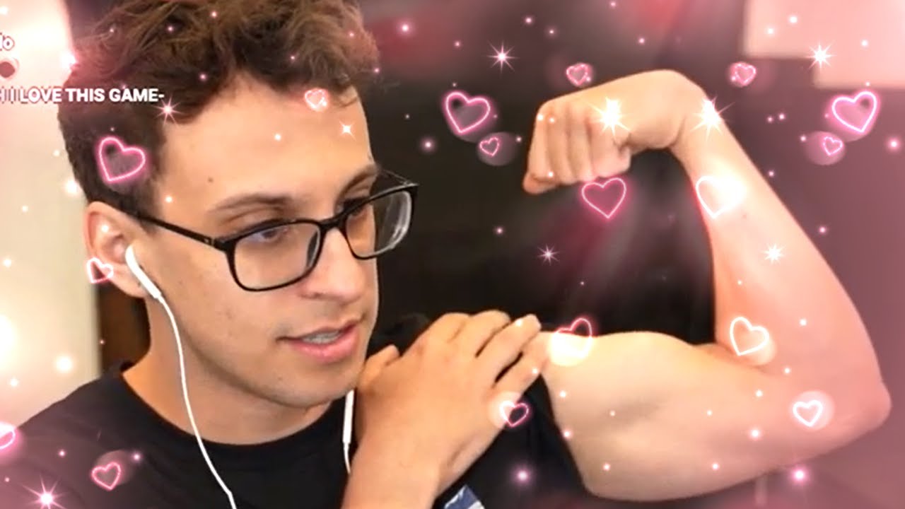 PointCrow Flexes for the Fancams - YouTube