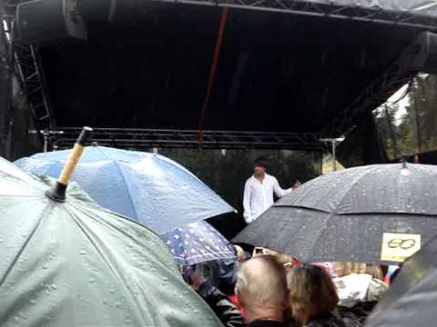 Alexander Rybak synger \