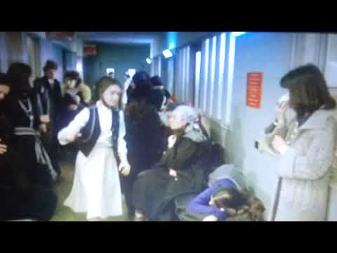 Skateboard Hollywood #1: 'Brooke Shields' {Riding a Skateboard} (1978)_(VCR Quality)